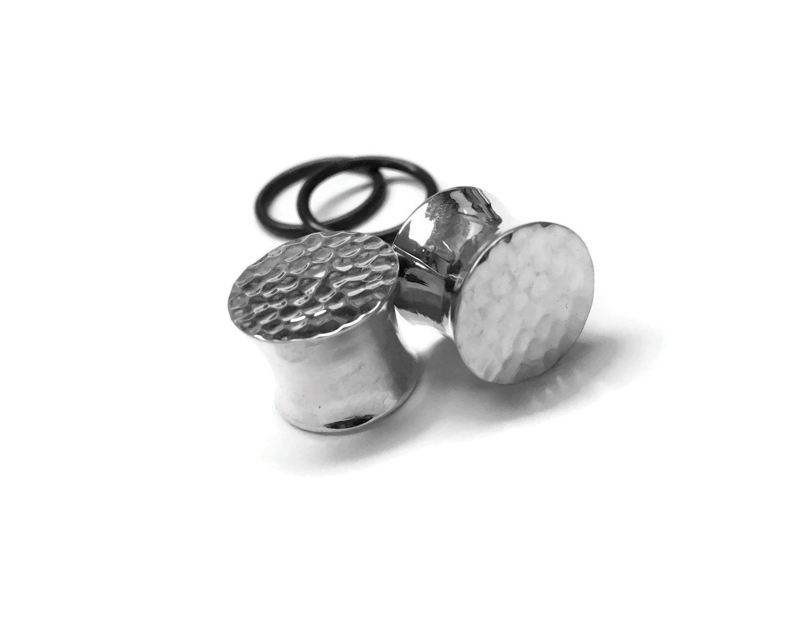 Hammered Capped Sterling Silver Gauge Earring – Dinan Rings Store