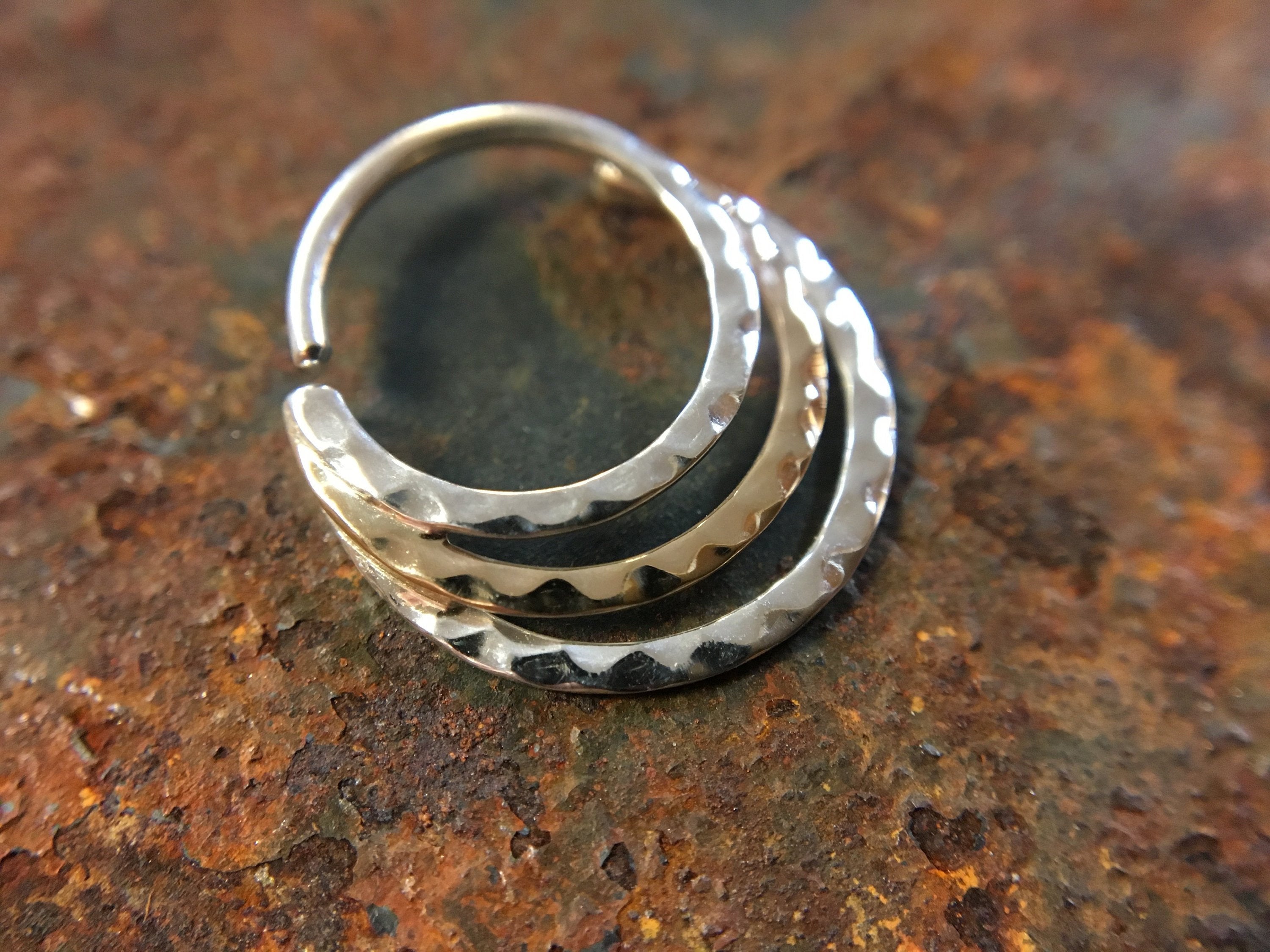 Two Tone Triple Hammered Septum Ring – Dinan Rings Store