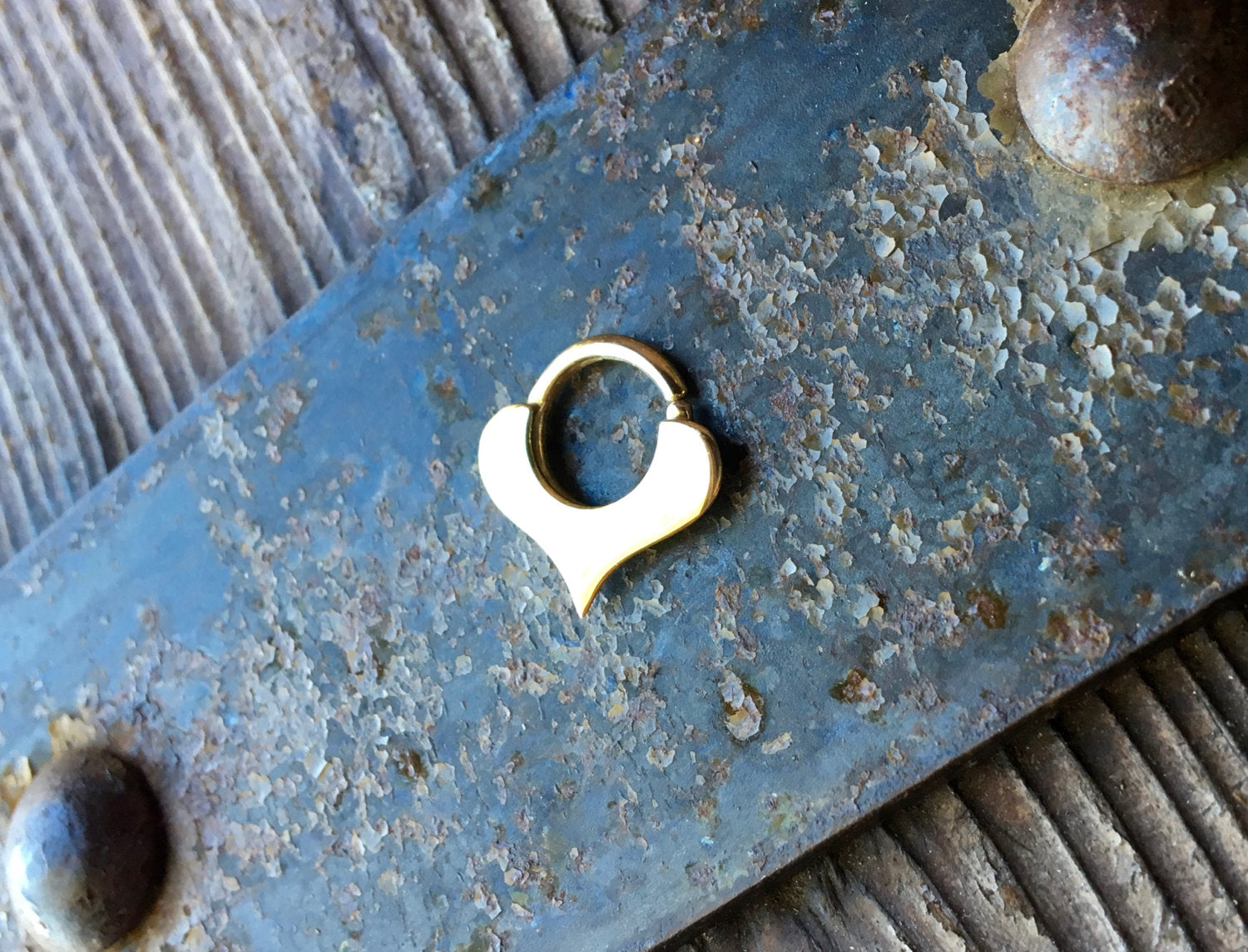 Yellow Gold Petal Septum Ring – Dinan Rings Store